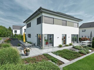 Moderne Landhausvilla - Walmdach 163 - LUXHAUS | LUXHAUS