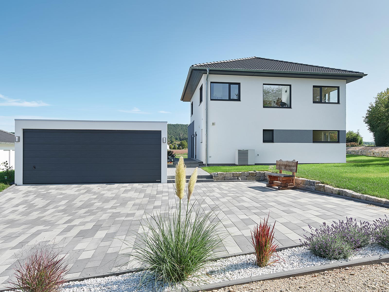 Stadtvilla Walmdach 160 - LUXHAUS | LUXHAUS