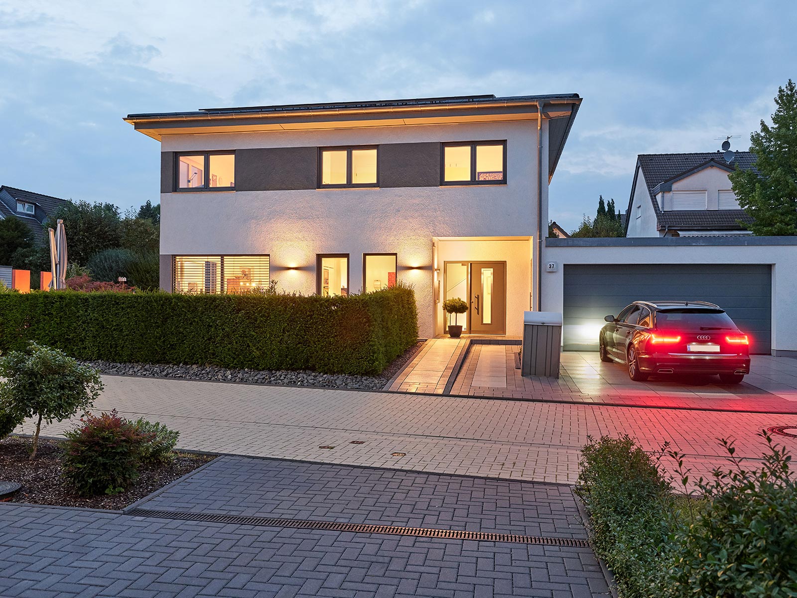 Stadtvilla Walmdach 176 - LUXHAUS | LUXHAUS