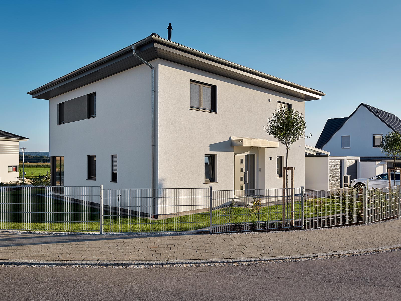 Stadtvilla Walmdach 187 - LUXHAUS | LUXHAUS